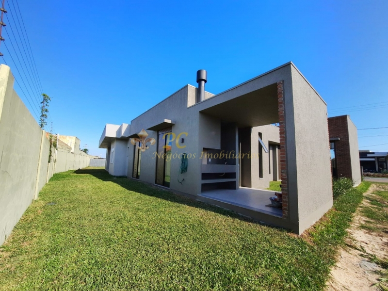 Casa térrea no condomínio Blue